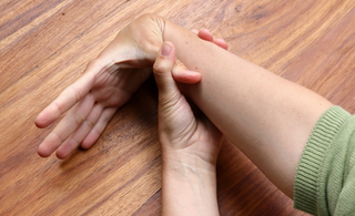 Why Double-Jointed People Are More Likely To Have Health Problems – The ...